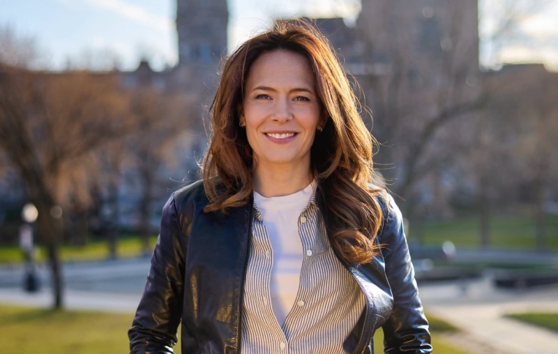 Le Parcours Inspirant de Véronique Prince : Une Correspondante ...